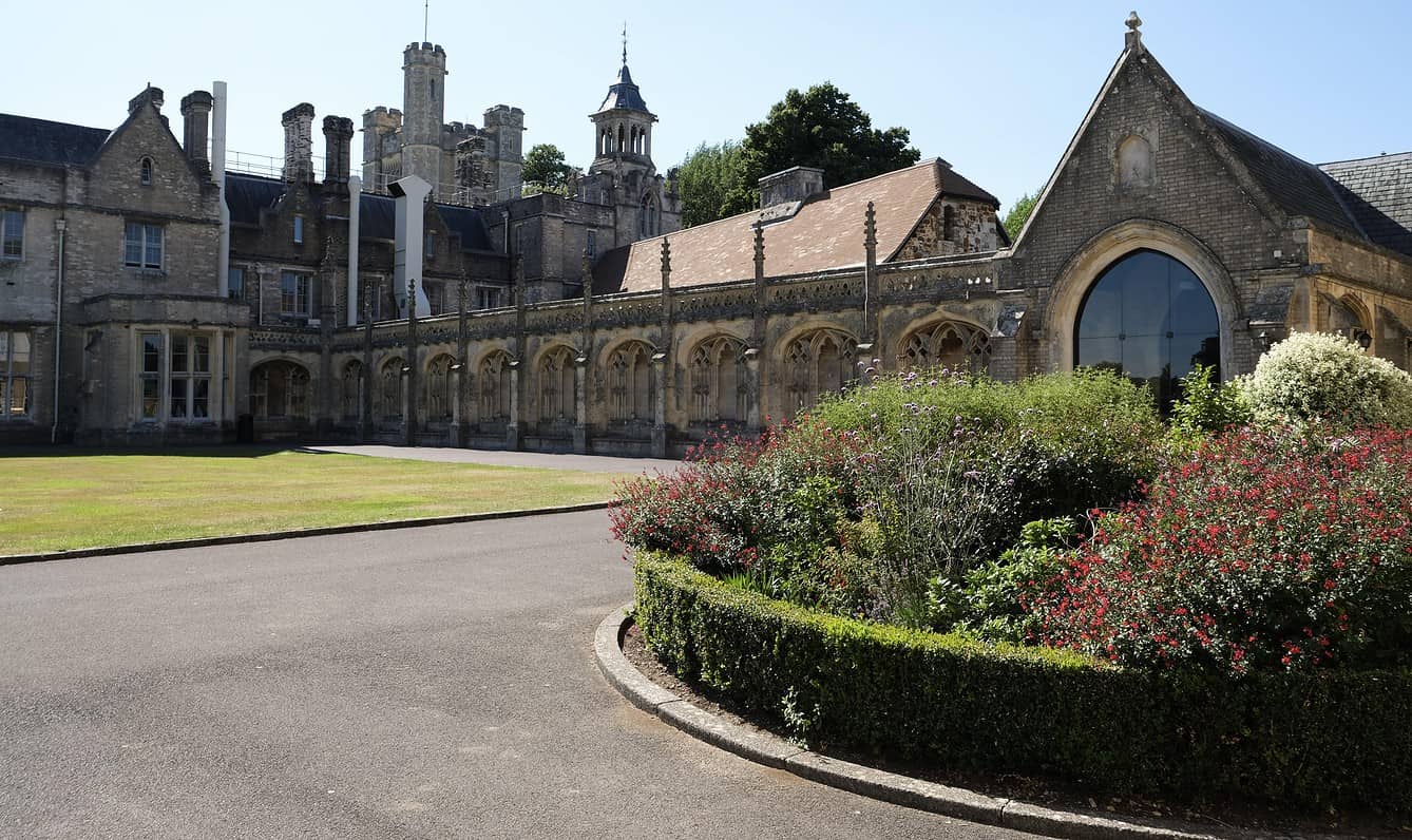 Canford Summer School | Campuses | Summer Boarding Courses